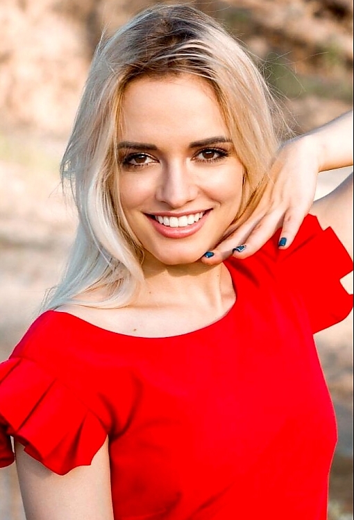 Doctor dating site - meet single Eastern European female doctors online